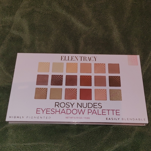 Ellen Tracy | Makeup | New Ellen Tracy 8 Eyeshadow Palette | Poshmark